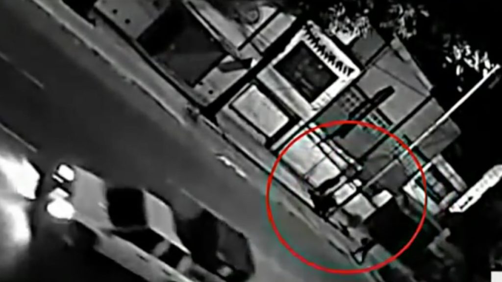 Policías dejaron morir a un joven en la calle, pensaron que estaba ...